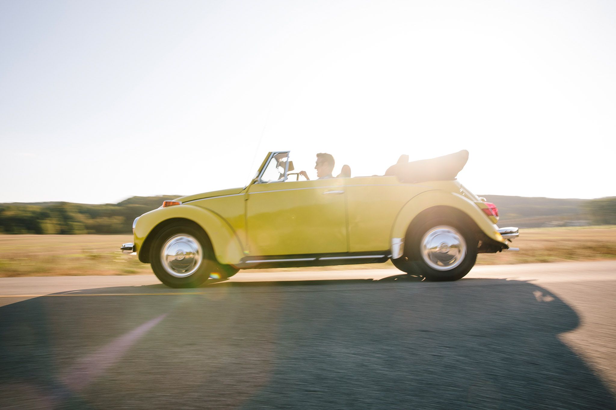 Rent a Volkswagen Beetle from DRIVESHARE Car-community