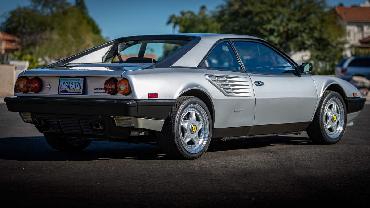 Amp up your Phoenix adventure with a cool car rental